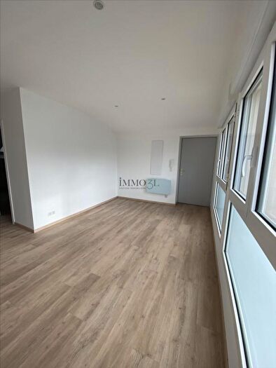 Appartement à louer - Chelles, Mont-Chalâts, Colline du Fort, La Tuilerie - 3 pièces - 1 chambre