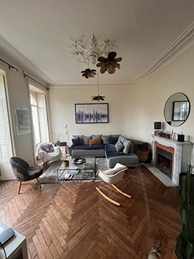 Appartement à louer - Nantes, Centre-ville - 6 pièces - 4 chambres