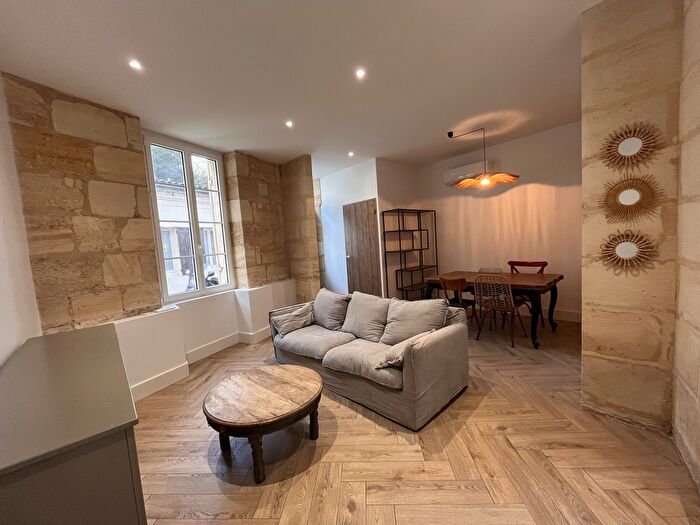 Maison à louer - Lormont, Bourg, Mairie - 4 pièces - 2 chambres