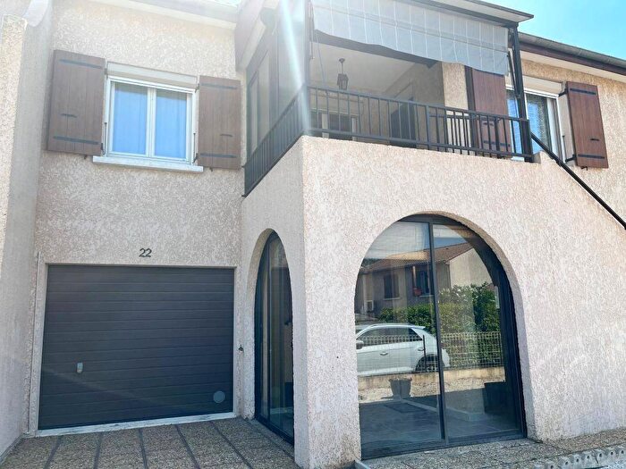 Maison à louer - Ouest, Saint-Paul-Trois-Châteaux - 4 pièces - 3 chambres