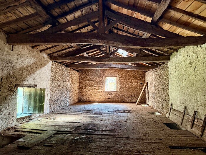 Maison à vendre - Chaniers - 6 pièces - 1 chambre