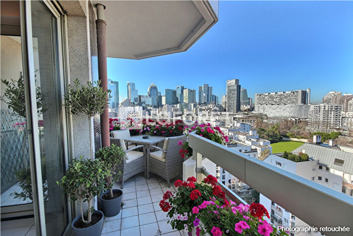 Courbevoie, Hôtel de ville : Appartement 3 pièces à vendre