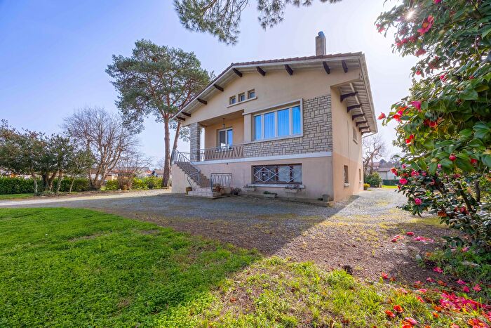 Maison à vendre - Mios - 6 pièces - 4 chambres