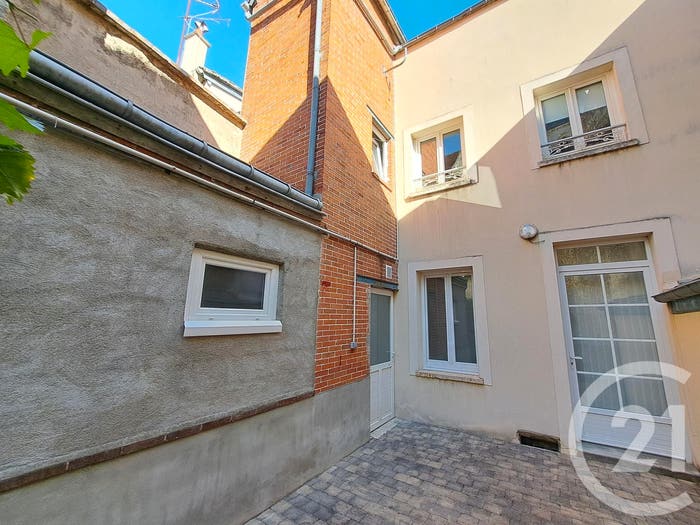 Maison 6 pièces à vendre à Puiseaux
