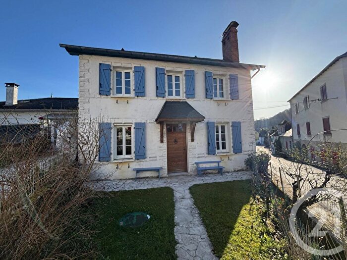 Maison à louer - Barcus - 5 pièces - 4 chambres