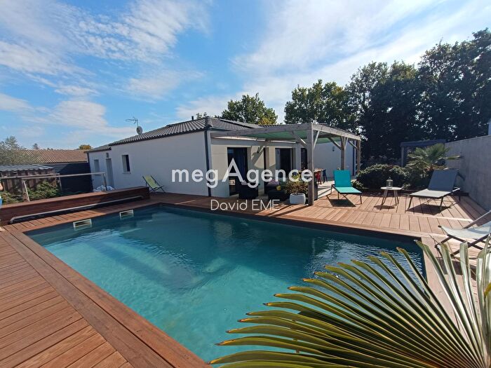 Bretignolles-sur-Mer - Maison 6 pièces à vendre