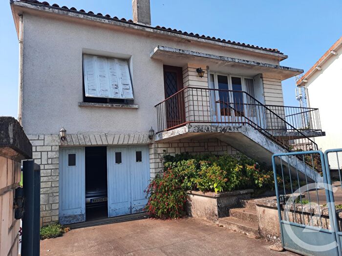 Maison à vendre - Sauzé-Vaussais - 5 pièces - 3 chambres