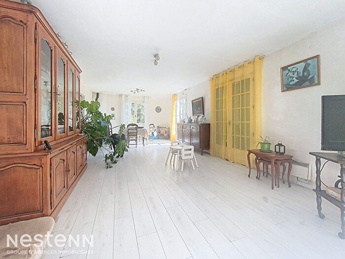 Maison à vendre - Scaër - 7 pièces - 5 chambres