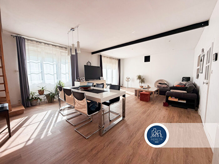 Changé : Maison 6 pièces à vendre