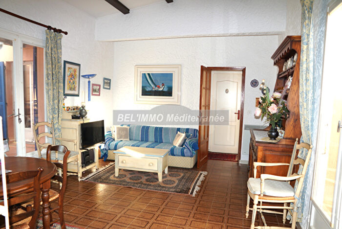 Appartement à vendre - Cavalaire-sur-Mer, Centre-ville - 3 pièces - 2 chambres