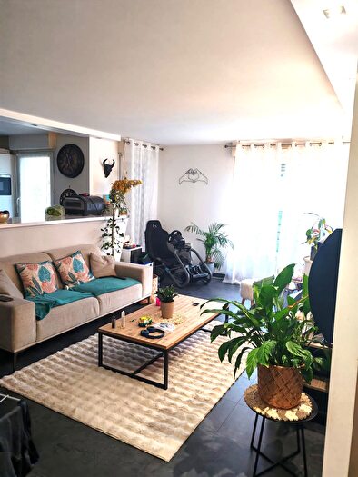 Appartement à vendre - Viry-Châtillon, Centre-ville - 3 pièces - 2 chambres