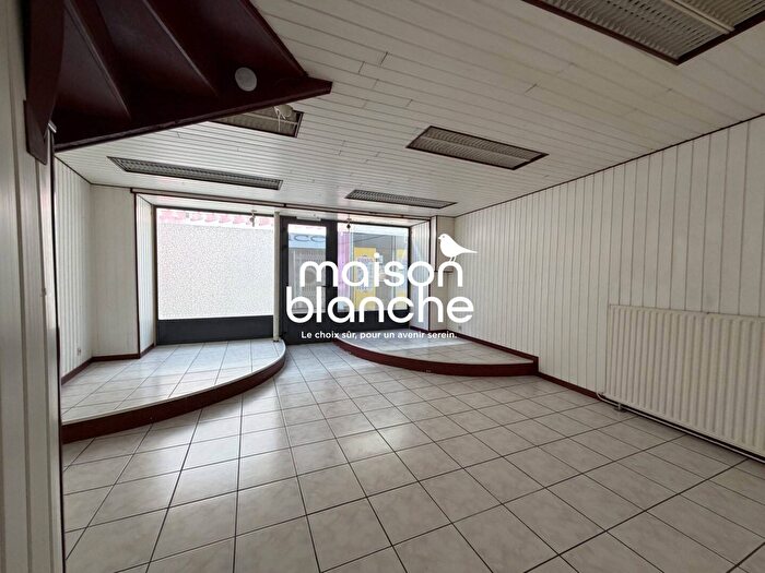 Appartement 5 pièces à louer à Centre Ville, Saint-Maixent-lécole