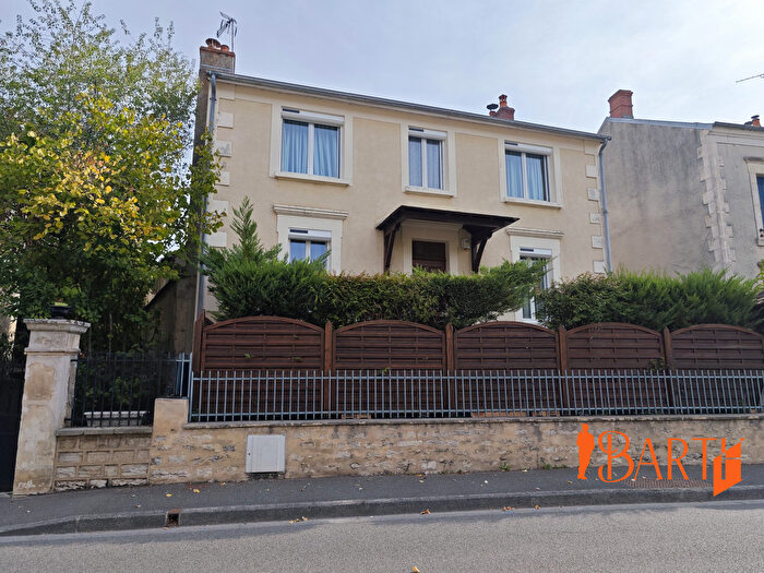Maison 9 pièces à vendre - Bourges, Chancellerie, Gibjoncs, Moulon