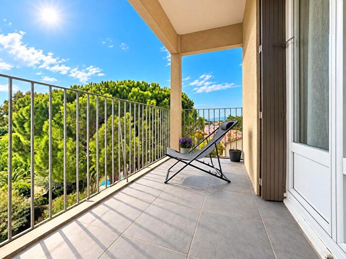Fréjus, Gallieni : Appartement 3 pièces à vendre