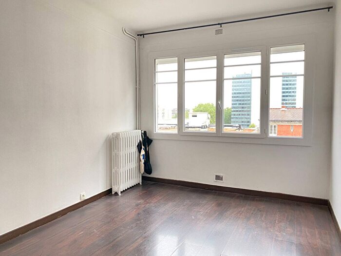 Hôtel de Ville, Courbevoie - Appartement 1 pièce à louer