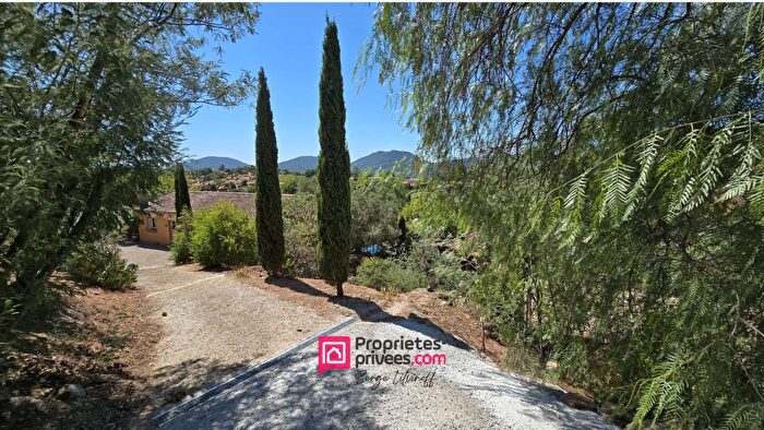 Maison à vendre - Le Plan-de-la-Tour - 5 pièces - 4 chambres