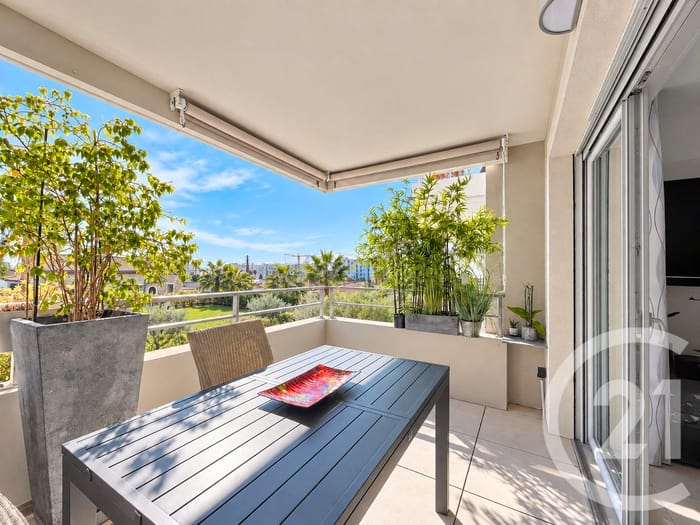 Appartement 3 pièces à vendre à Antibes, Antibes-les-Pins, Trianon, Le Fournel, Peyregoue