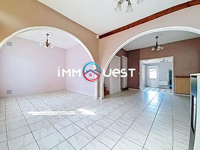 Maison 7 pièces à Estrée-Blanche, à vendre