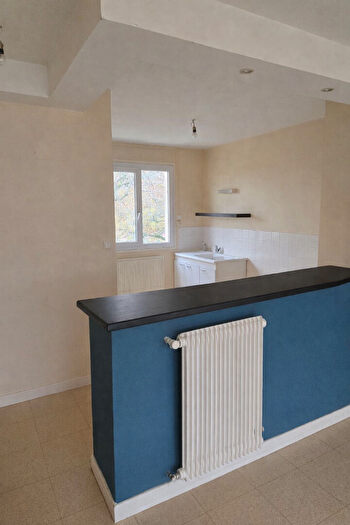 Appartement à vendre - Ciry-le-Noble - 3 pièces - 2 chambres