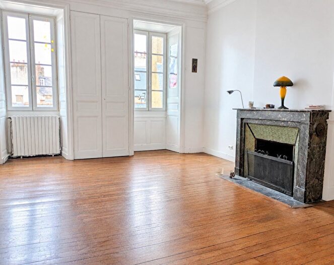 Appartement 4 pièces à vendre à Quartiers Centre, Centre-ville
