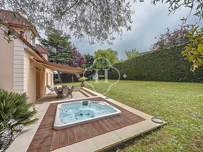 Maison à vendre - Aigremont - 8 pièces - 4 chambres