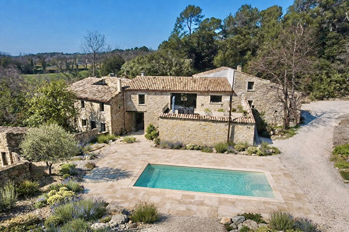 Entrechaux - Maison 12 pièces à vendre