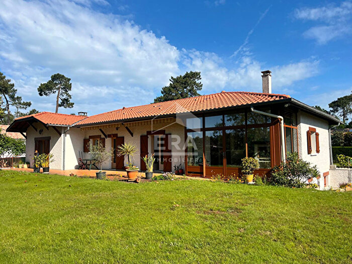 Maison à vendre - La Teste-de-Buch, Centre-ville - 7 pièces - 5 chambres