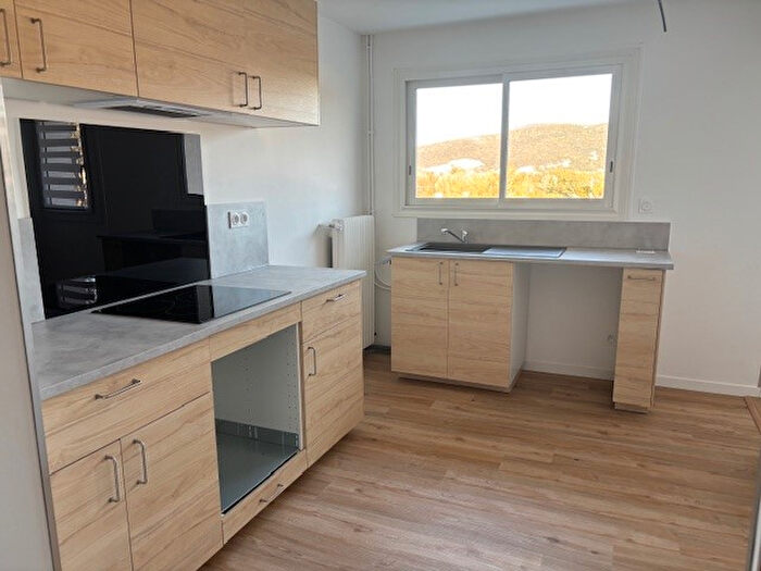 Appartement à louer - Donzère - 4 pièces - 2 chambres