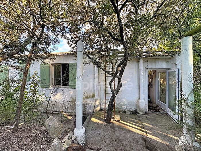 Maison à vendre - Bezouce - 5 pièces - 3 chambres