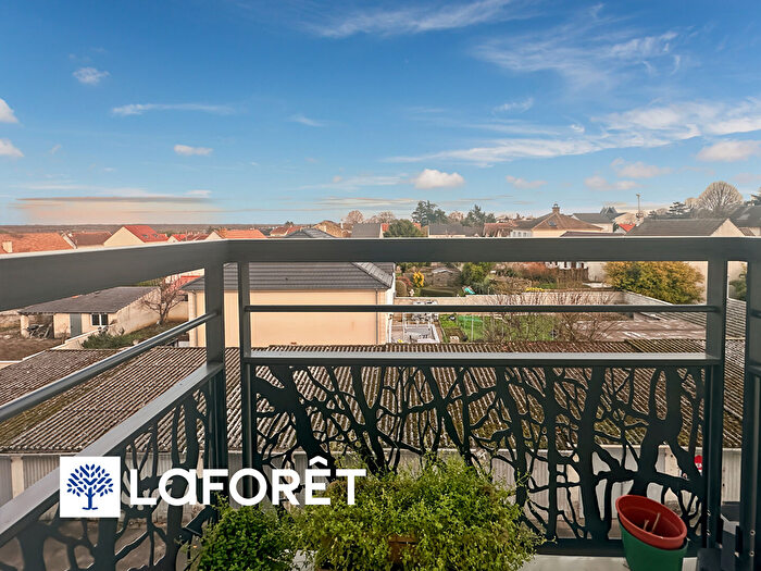 Appartement à louer - Ris-Orangis, Le Village - 4 pièces - 2 chambres