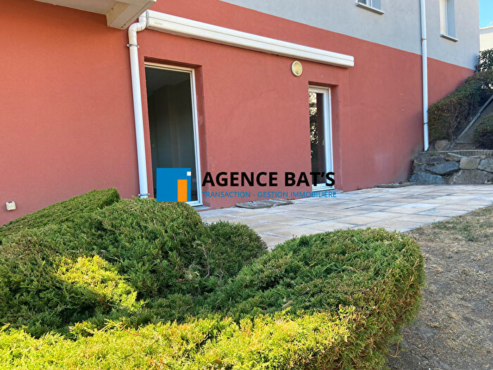 Saint-Genest-Lerpt : Appartement 2 pièces à vendre