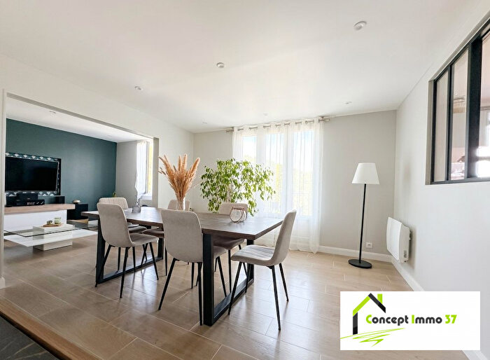 Appartement 4 pièces à Tours, Montjoyeux, à vendre