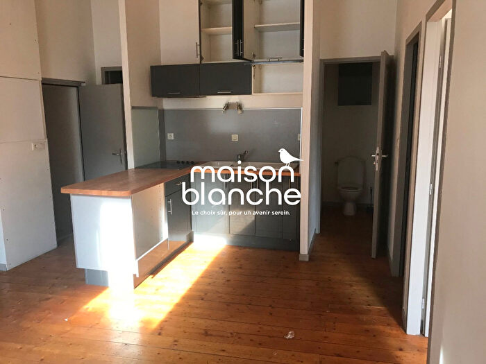 Appartement à louer - Surgères - 3 pièces - 2 chambres