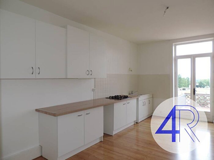 Saint-Lager - Appartement 4 pièces à louer