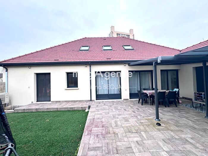 Maison à vendre - Sens, Les Chaillots - 5 pièces - 4 chambres