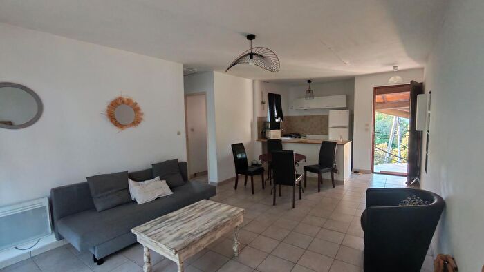 Appartement 2 pièces à louer à Villeneuve-lès-Avignon, Pasteur, Bellevue