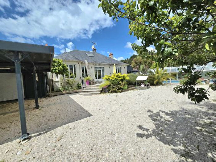 Maisons à vendre et appartements à louer - 1