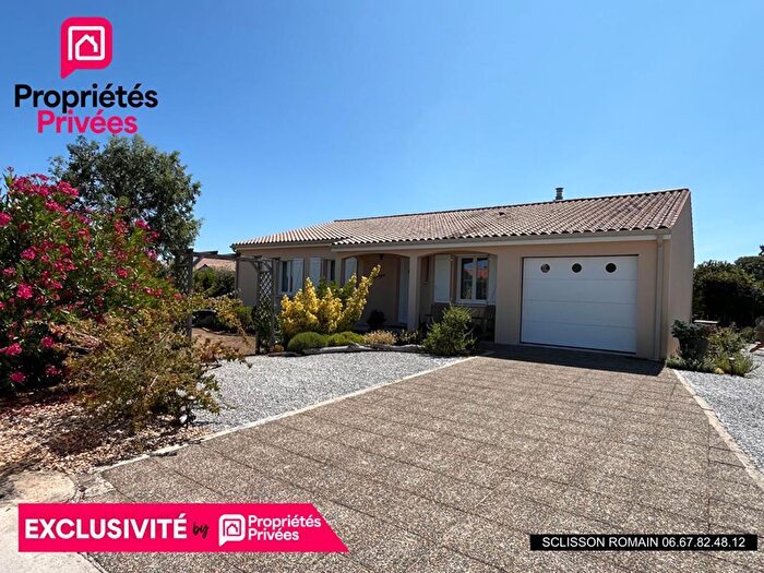 Maison 4 pièces à Saint-Genis-de-Saintonge, à vendre