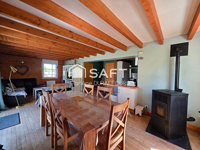 Maison à vendre - Prémanon - 4 pièces - 3 chambres