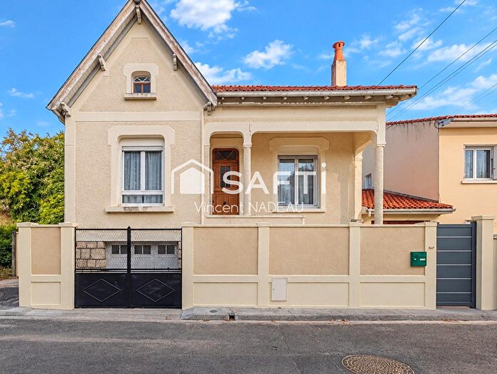 Gond-Pontouvre : Maison 5 pièces à vendre