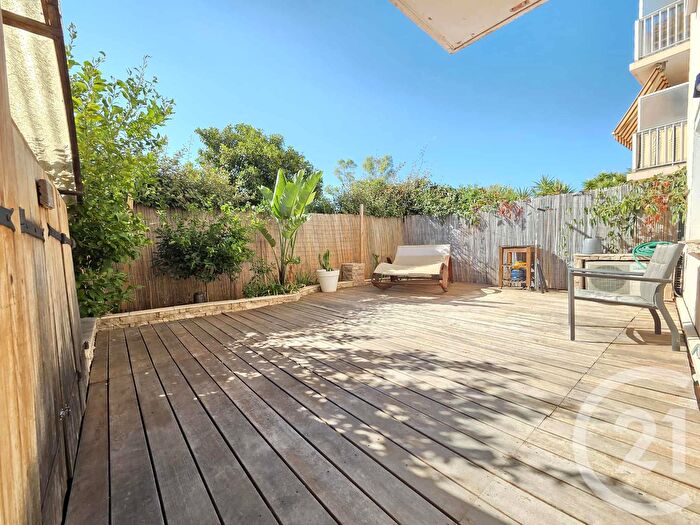 Appartement à vendre - Toulon, Valbertrand - 3 pièces - 2 chambres