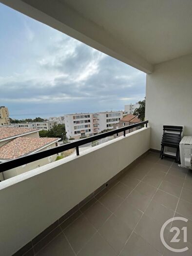 Appartement à louer - Bastia, Montesoro - 2 pièces - 1 chambre