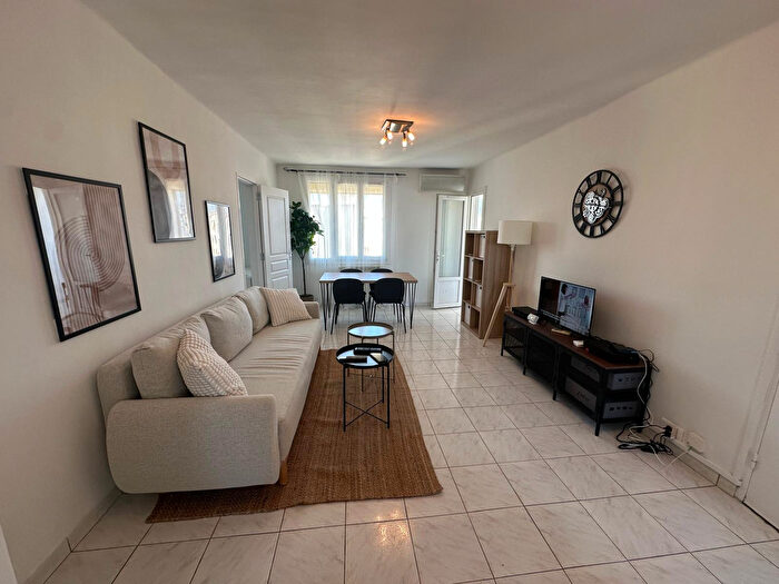 Appartement à louer - Marseille e , Sainte-Marguerite - 4 pièces - 3 chambres