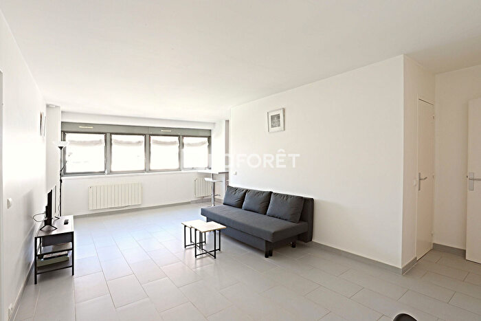 Appartement 3 pièces à Paris 14ème, Montsouris, Dareau, à vendre