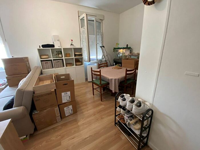 Appartement à louer - Cernay Jamin-Jean Jaurès-Epinettes, Reims - 2 pièces - 1 chambre