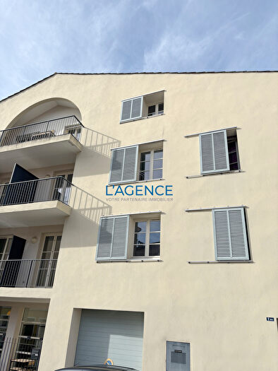Appartement à vendre - Hyères, Centre-ville - 2 pièces - 1 chambre