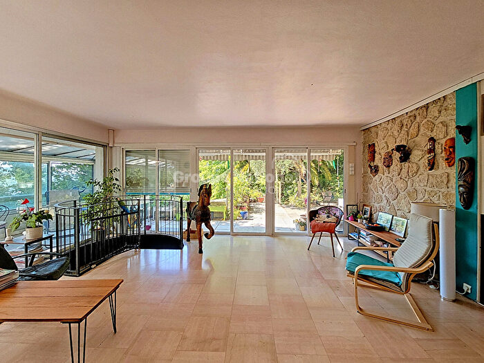 Maison 5 pièces à Gattières, à vendre
