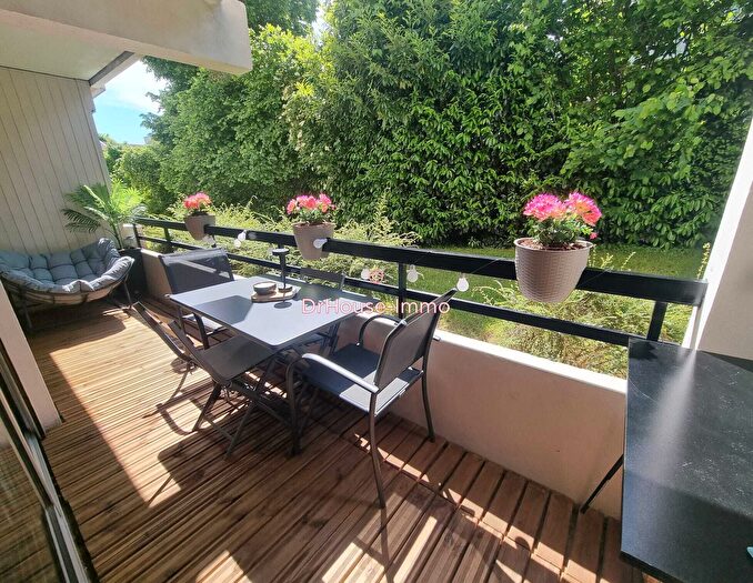 Appartement à vendre - Belleville - 5 pièces - 4 chambres