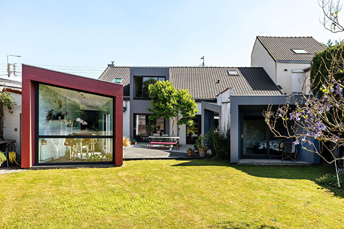 Villeneuve-d'Ascq, Sart, Babylone : Maison 7 pièces à vendre