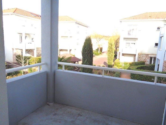 Objat : Appartement 1 pièce à louer